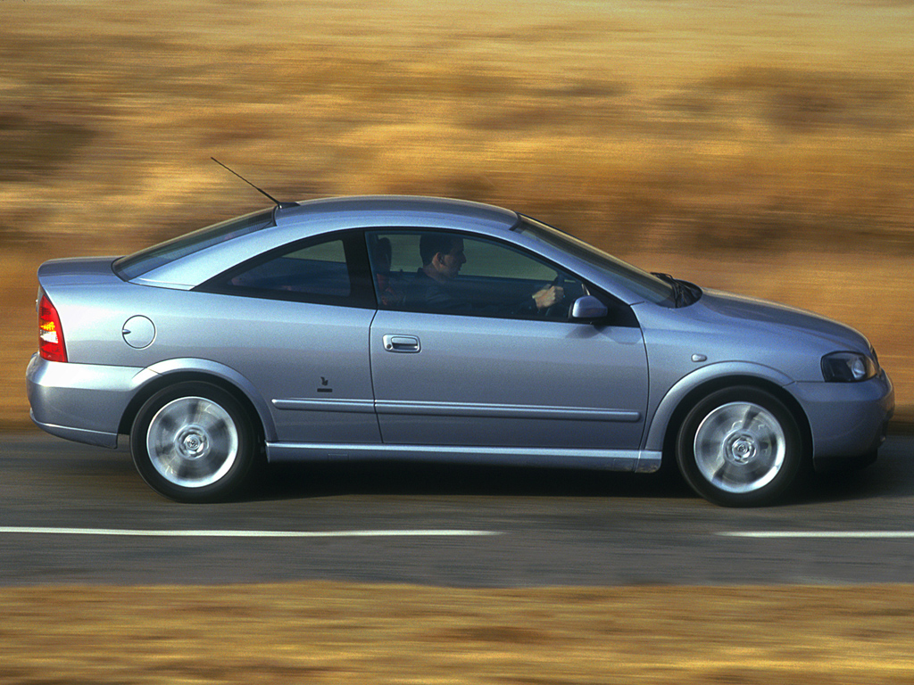 Vauxhall Astra Mk IV Coupe 1.8 16V (116 Hp)